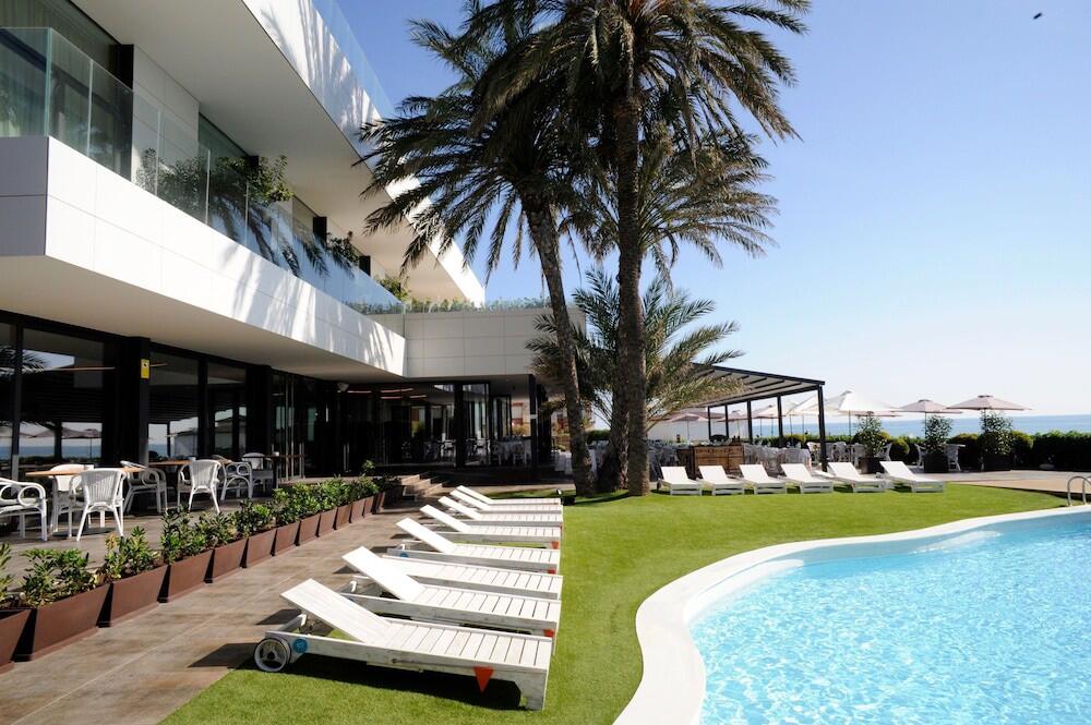 Hotel Playa Grande by Tropical, Gavà - Central de Reservas