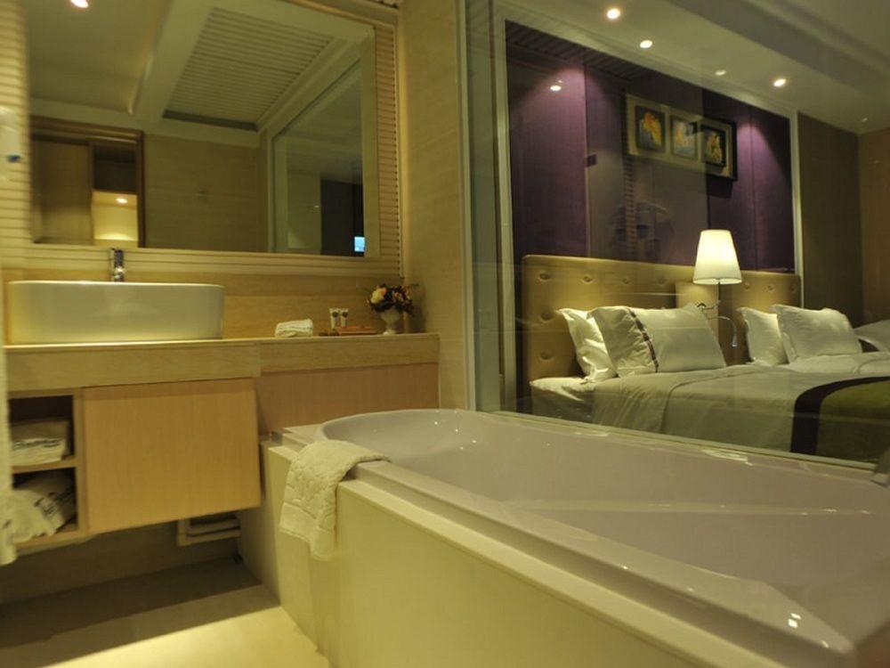 The Bazaar Hotel Bangkok, Bangkok - Reserving