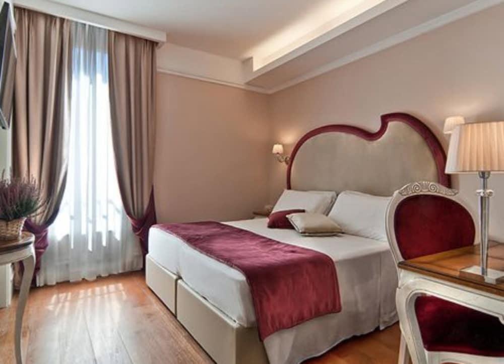HOTEL VITE - By Naman Hotellerie, Roma. Desde 201.6€ - Central de Reservas