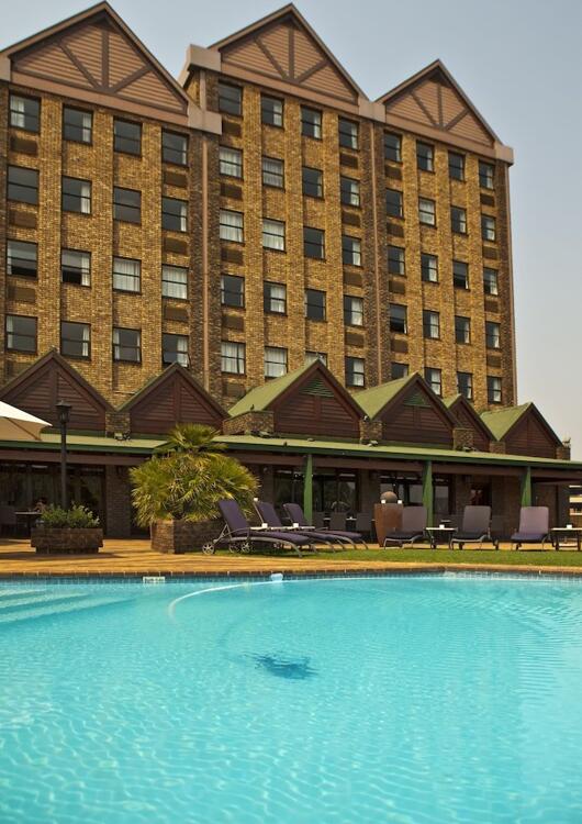 The Centurion Hotel, Centurion - Reserving