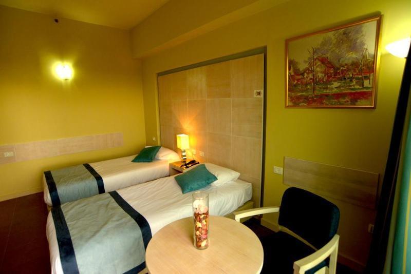 Holy Land Hotel, Jerusalem - Reserving