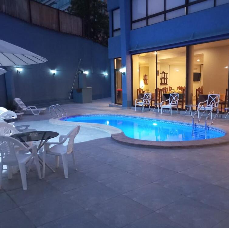 Hotel Alcala del Rio, Santiago de Chile. Desde 59.56€ - Central de Reservas