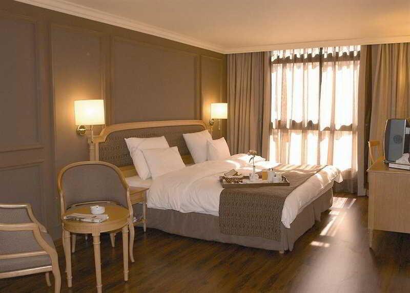 Le Commodore Hotel, Beirut - Central de Reservas