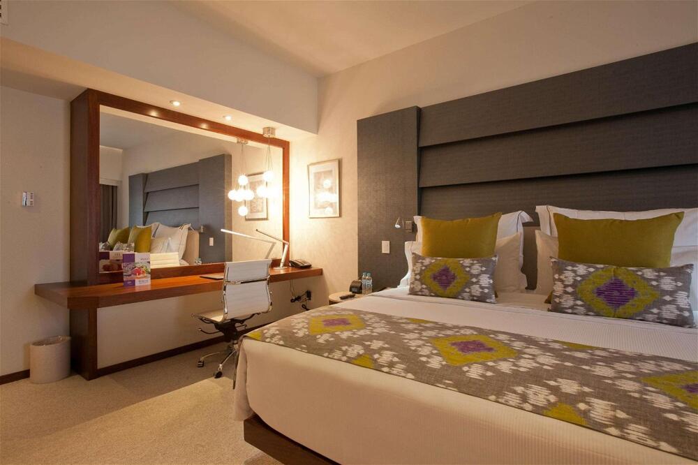HS HOTSSON Hotel Leon, León - Central de Reservas