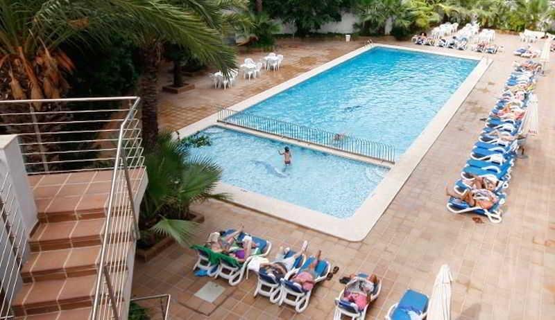 Hotel Perla, Benidorm. Desde 60€ - Central de Reservas