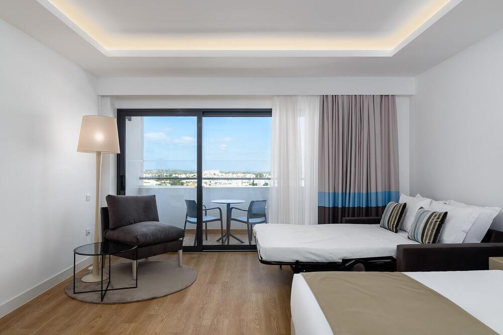 Jupiter Albufeira Hotel - Family & Fun, Montechoro. Desde 205 ...