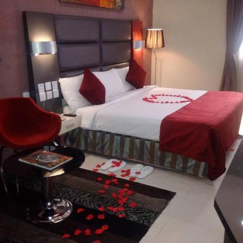 De Edge Hotel Port Harcourt, Port Harcourt - Central de Reservas