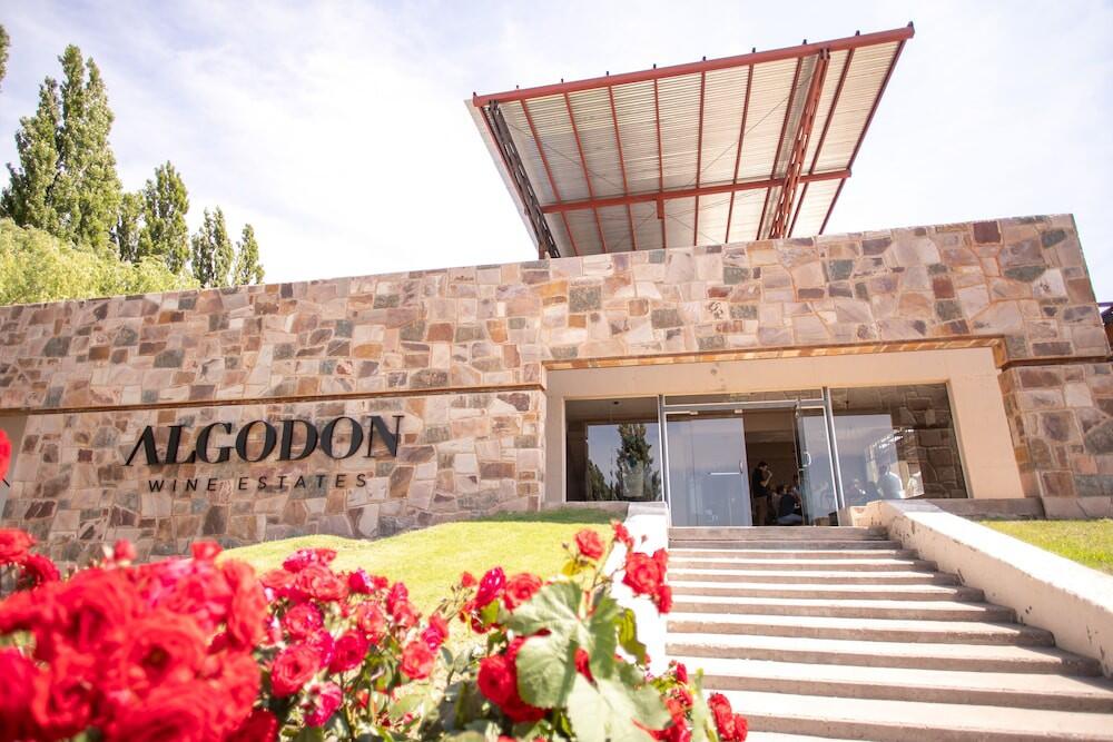 Hotel Algodon Wine Estates & Champions Club, Cuadro Benegas - Central ...