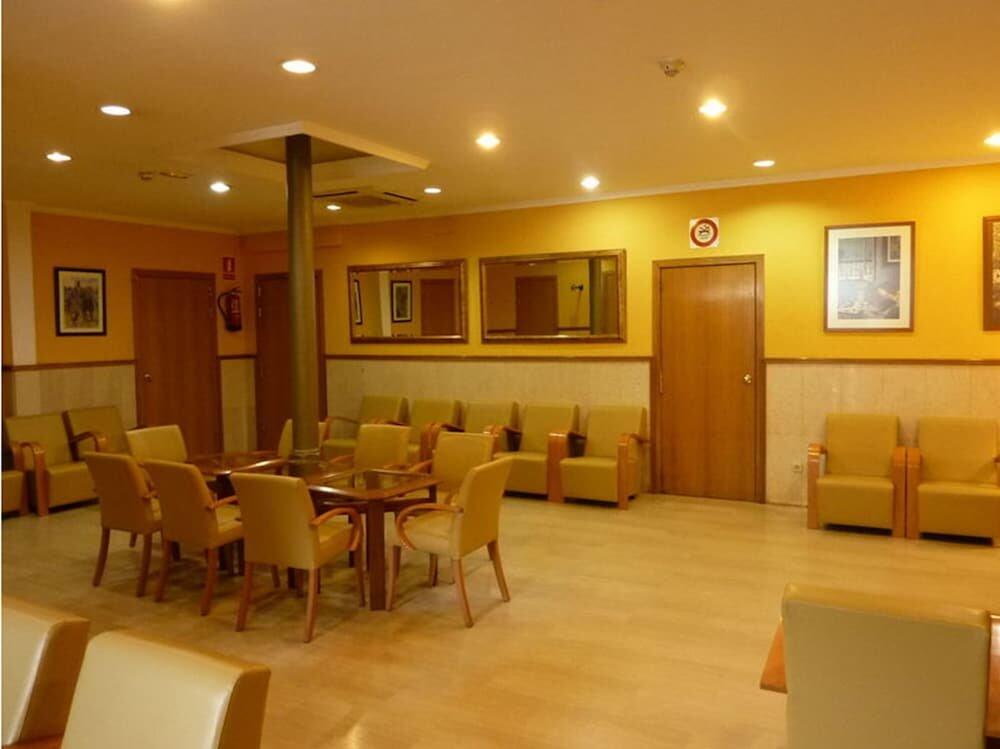 Hotel Roma Reial, Barcelona - Centraldereservas.com