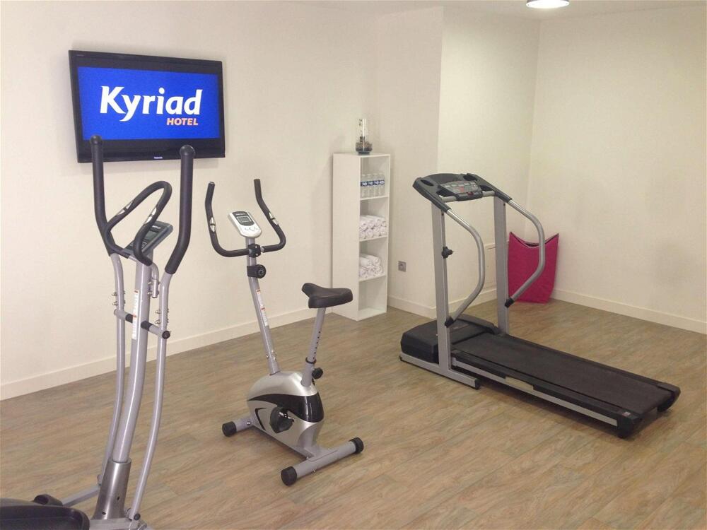Kyriad Hotel Laval, Laval - Central de Reservas