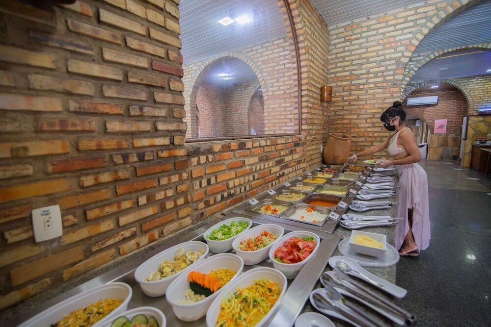 Hotel Coliseum Beach Resort All Inclusive, Beberibe. Desde 127.27 ...