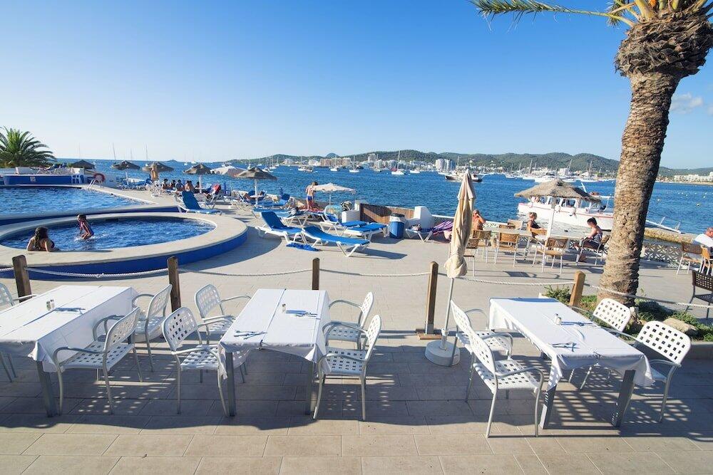 azuLine Hoteles Mar Amantis & II, San Antonio Abad. Desde 99.18 ...