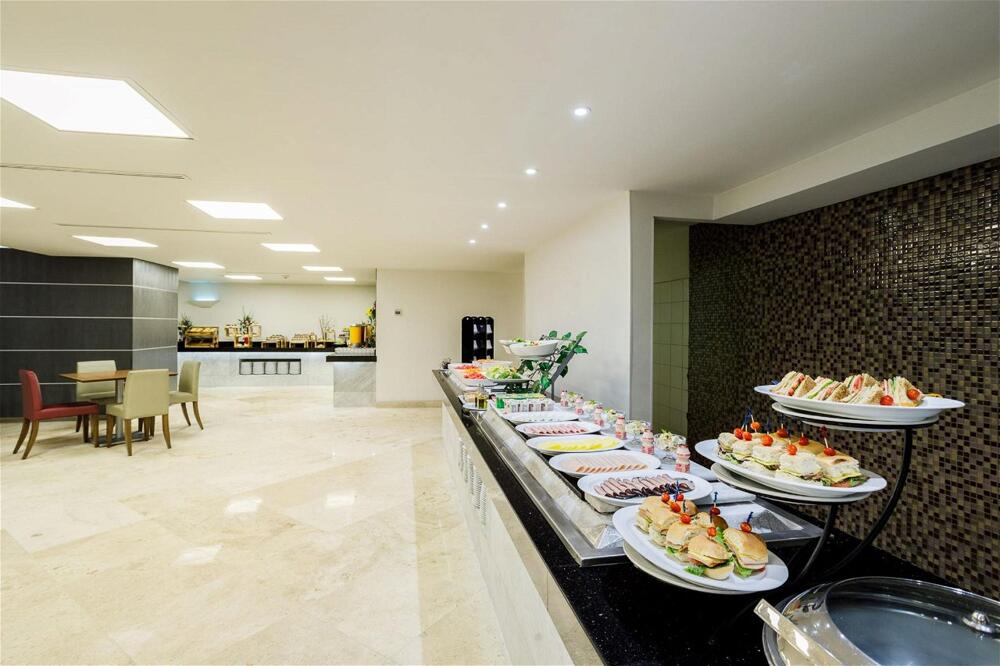 Real Inn Tijuana by Camino Real Hotels, Tijuana - Centraldereservas.com