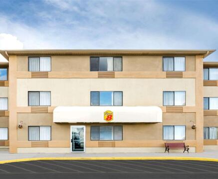 Hotel Ramada by Wyndham Cedar City, Cedar City - Reserving
