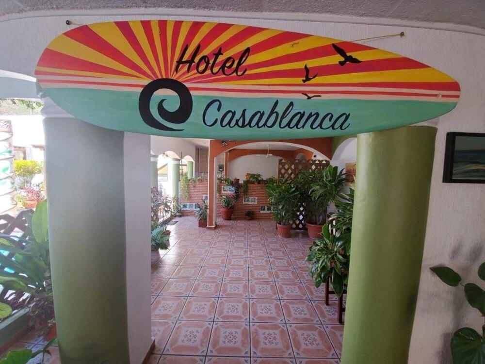 Hotel Casablanca, Puerto Escondido. Desde 48.95€ - Centraldereservas.com