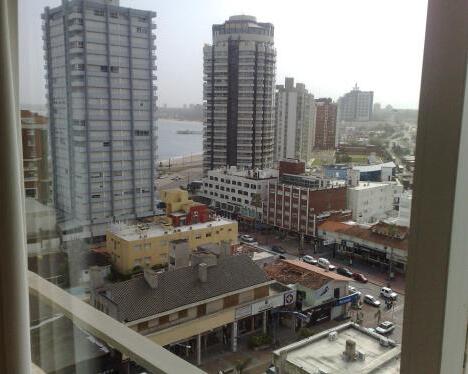 Alquileres Vacacionales Edificio Santos Dumont Punta del Este - apto 1113, Punta del Este ...