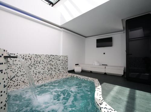 Hotel Loob Madrid, Torrejón de Ardoz. Desde 85€ - Central de Reservas