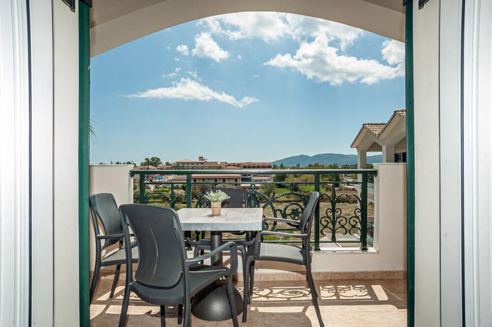 Zante Atlantis Hotel, Laganas. Desde 57.6€ - Central de Reservas