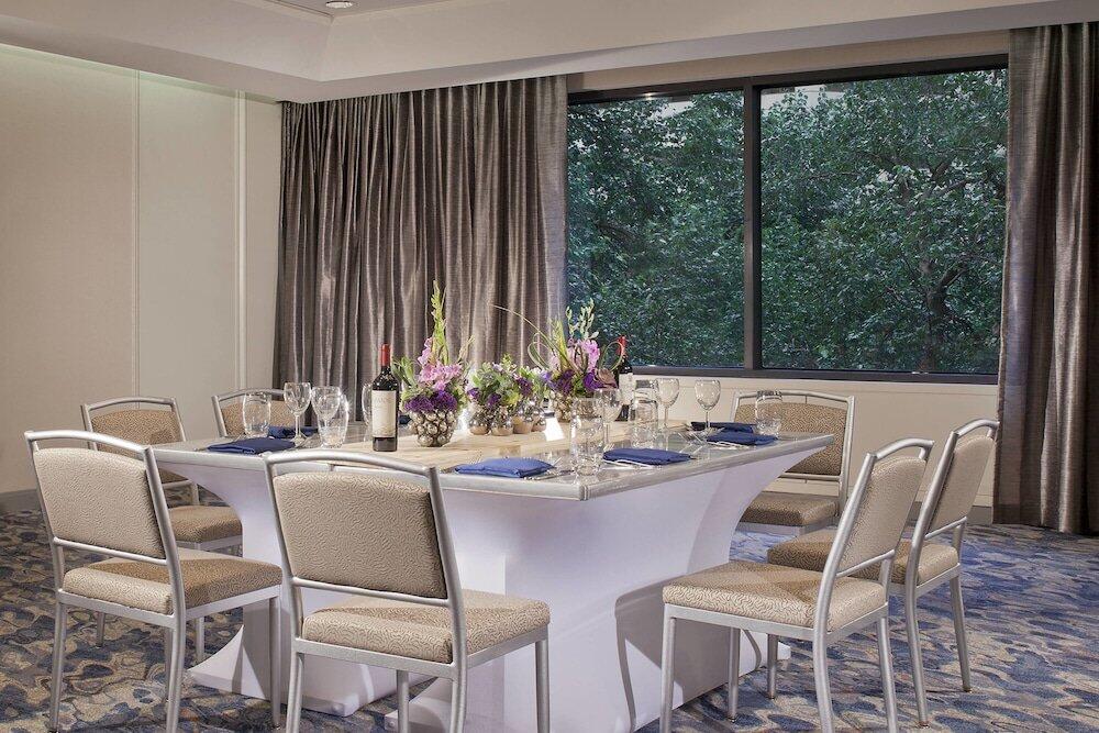 Hotel The Westin Dallas Park Central, Dallas - Central de Reservas