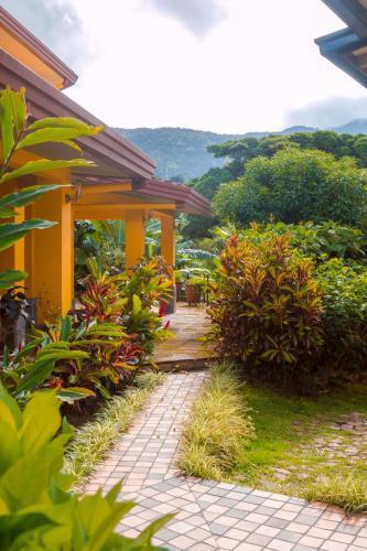 Hotel Isla Verde, Boquete - Centraldereservas.com
