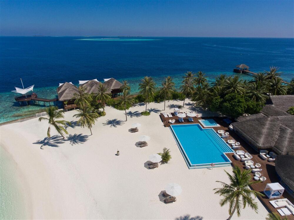 Complejo Outrigger Maldives Maafushivaru Resort, Dhangethi. Desde 561. ...