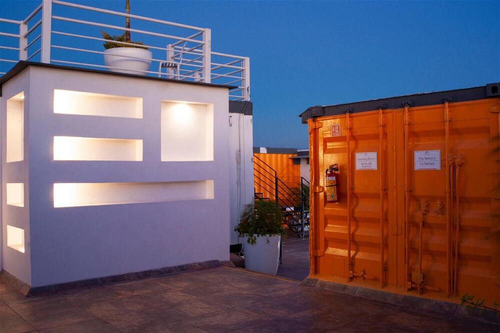 Hotel Container Inn, Puerto Vallarta. Desde 58.63€ - Central de Reservas