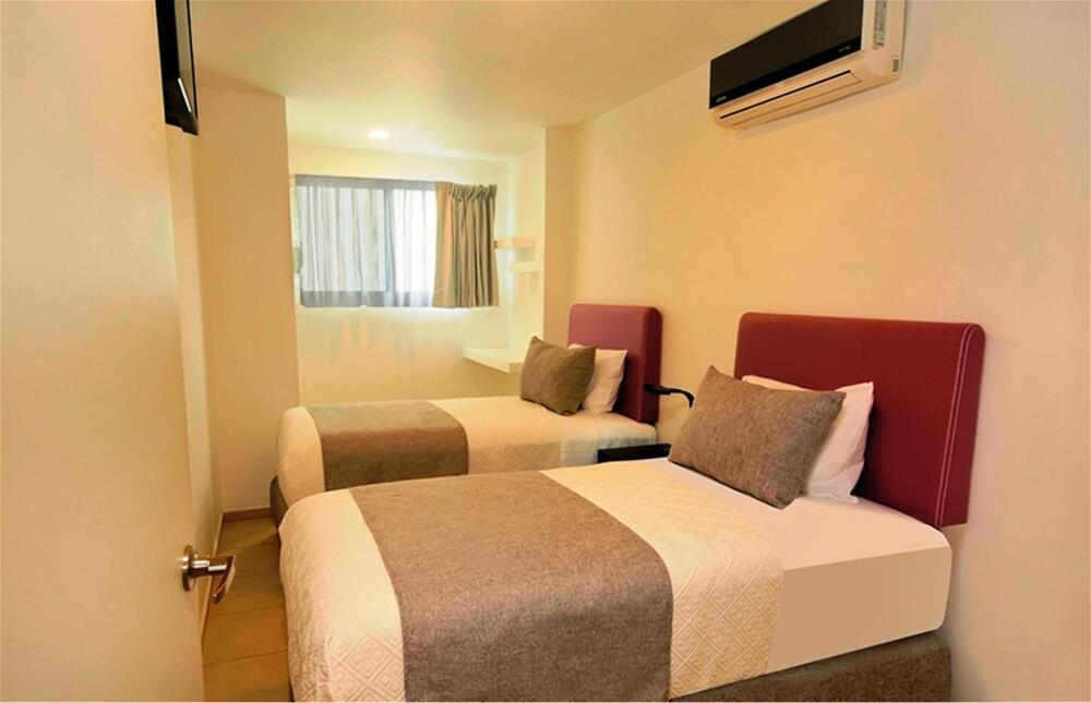 Hotel Container Inn, Puerto Vallarta. Desde 58.63€ - Central de Reservas