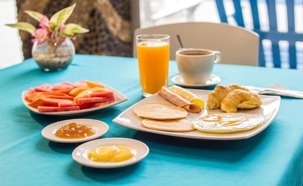 Hotel Altamar, Cartagena de Indias. Desde 44.97€ - Central de Reservas