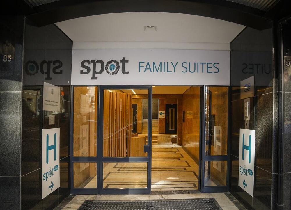 Hotel Spot Family Suites, Oporto - Centraldereservas.com