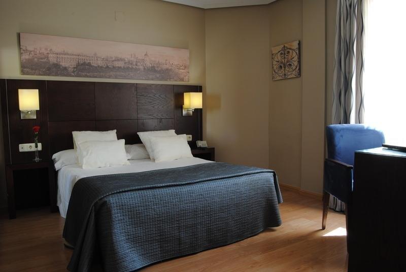 Hotel Porcel Ganivet, Madrid. Desde 83.58€ - Centraldereservas.com