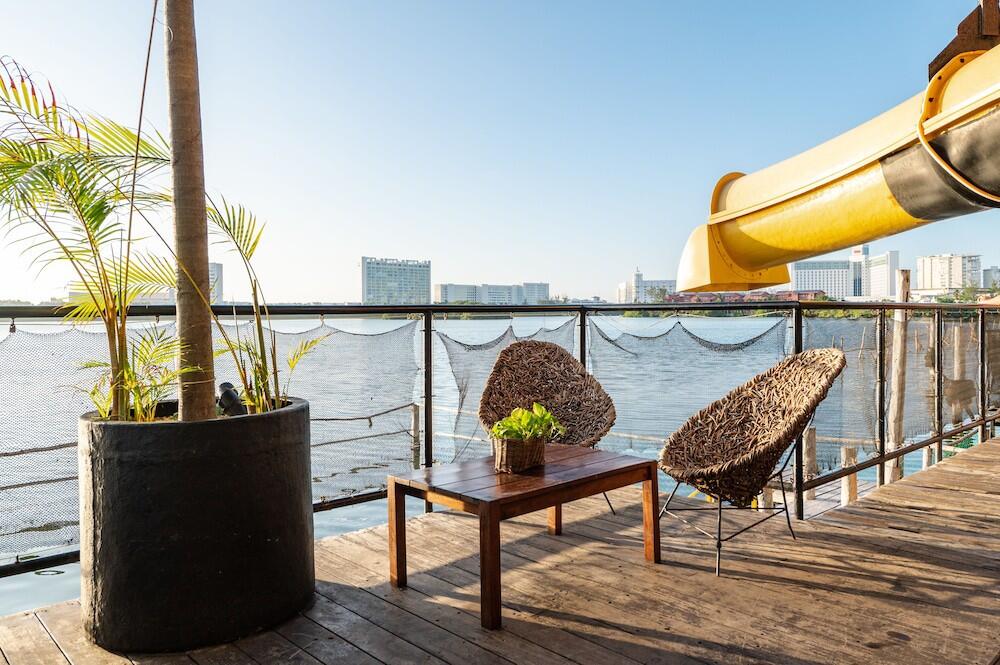 Mayan Monkey Hotel & Hostel Cancun, Cancún. Desde 134.82 ...