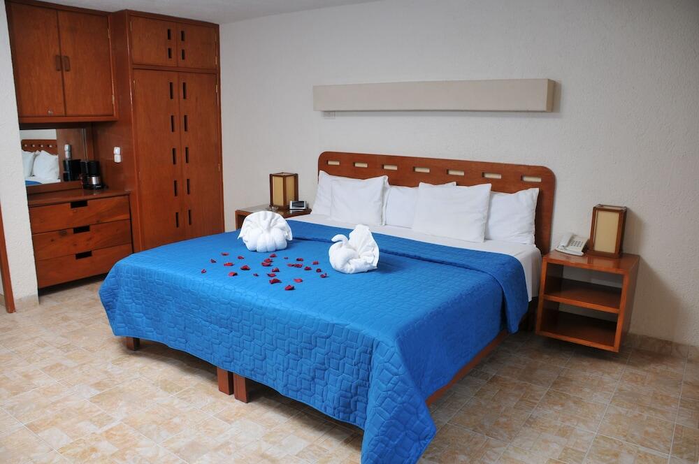 Playa Maya by MIJ - Beachfront Hotel, Playa del Carmen ...