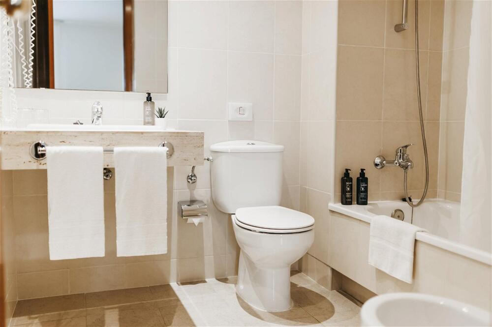 Hotel Oriente Atiram, Barcelona. Desde 146.28€ - Central de Reservas