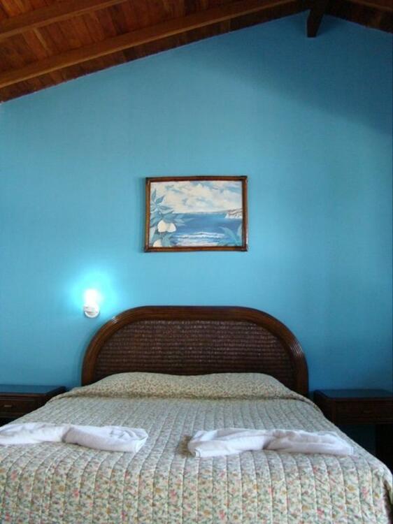 Hotel Tropical Refuge, Isla Margarita - Central de Reservas