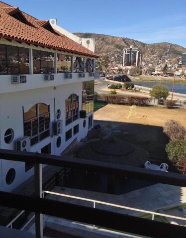 Hotel El Condado, Villa Carlos Paz. Desde 20.22€ - Central de Reservas