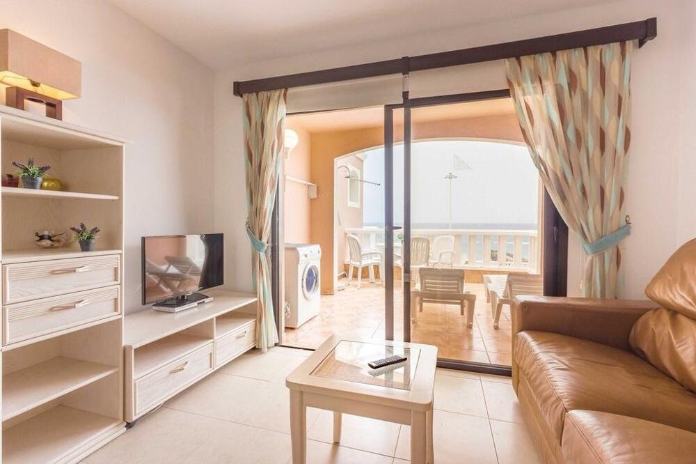 Sol Sun Beach Apartamentos, Adeje. Desde 104€ - Centraldereservas.com