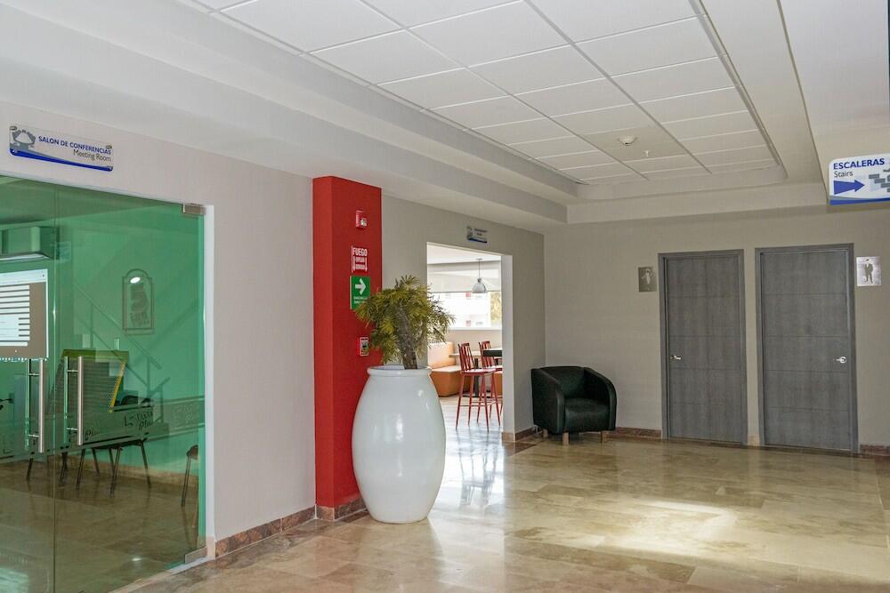 Hotel 5 Inn Plus, León - Central de Reservas