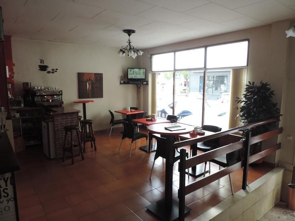 Hotel Azahar, Oliva. Desde 54€ - Central de Reservas