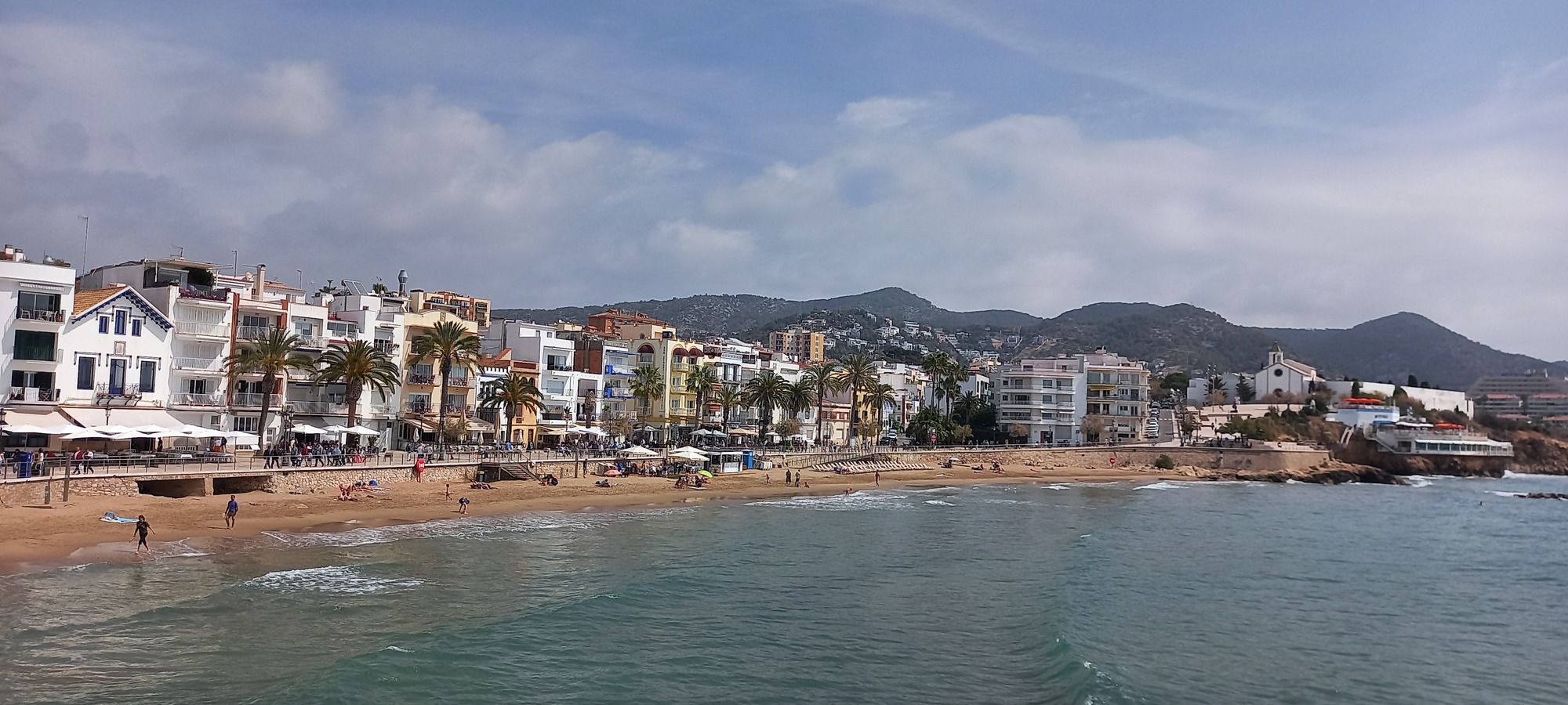 Hoteles en Comarruga, Tarragona - Tu Hotel en Centraldereservas.com