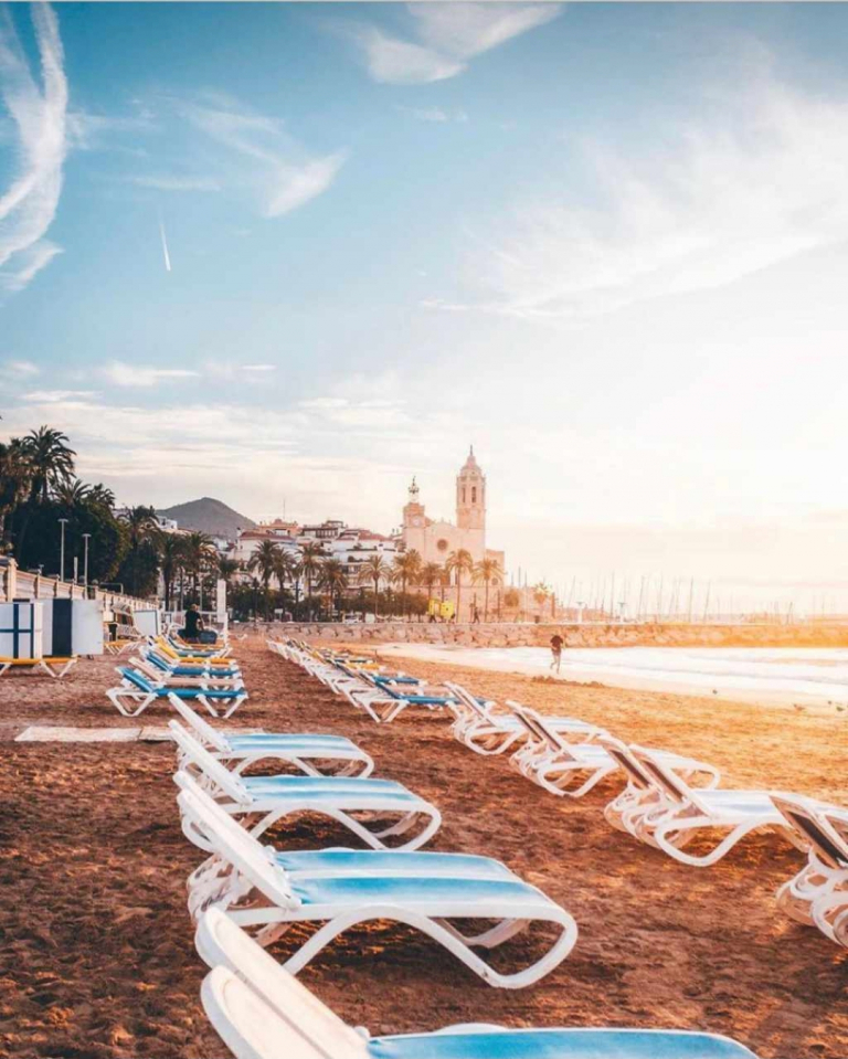 Hoteles en Sitges, Barcelona - Tu Hotel en Centraldereservas.com